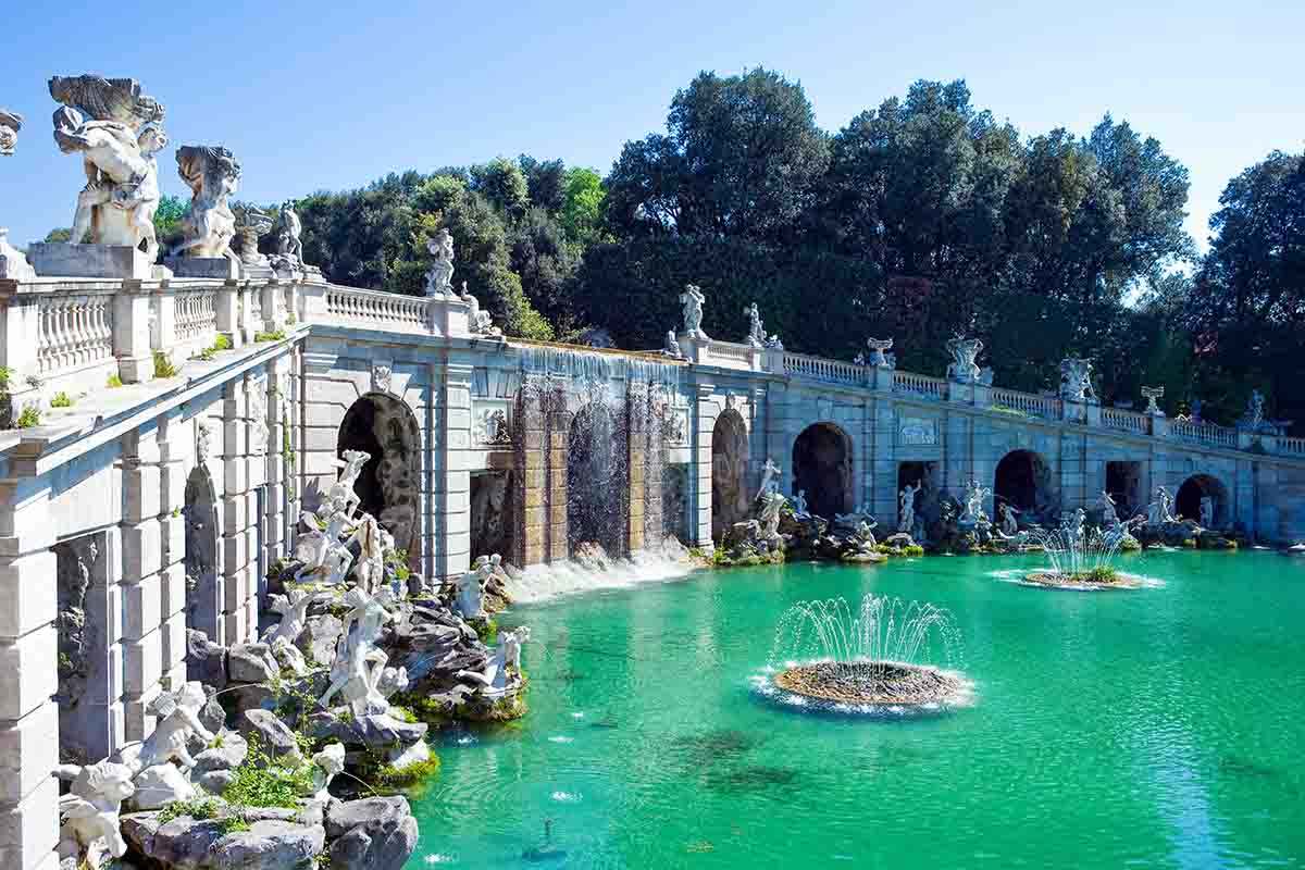 The ﬂow of the past: Italy’s many water fountains are gorgeous and ...